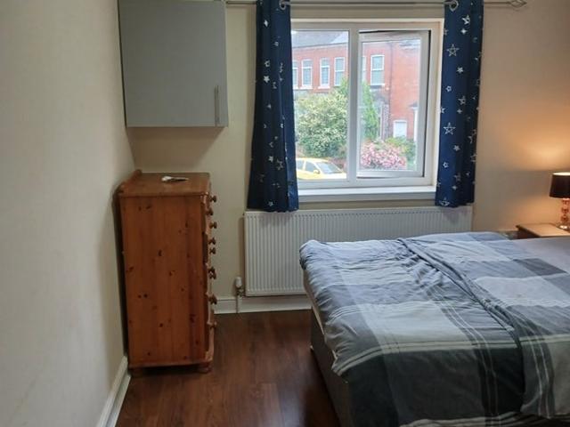 Room at The Avenue, Birmingham