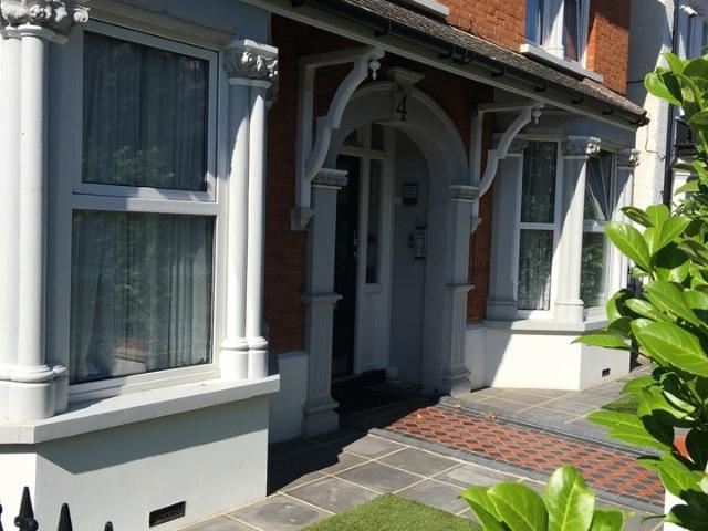 Room at The Avenue, Gravesham