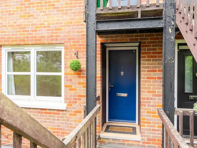Room at The Broadway, Welwyn Hatfield