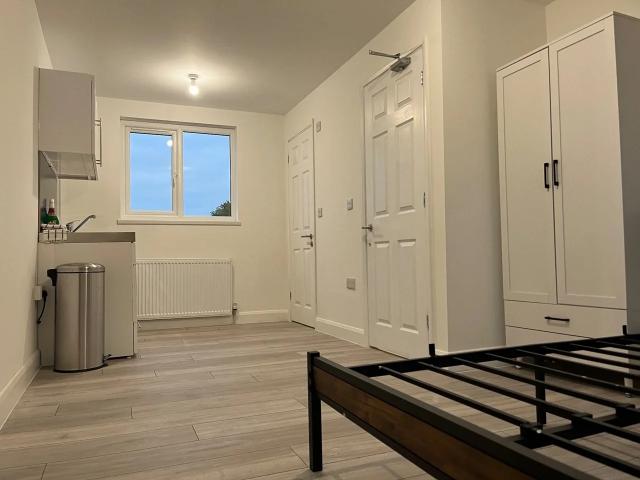 Room at The Brook, Chatham