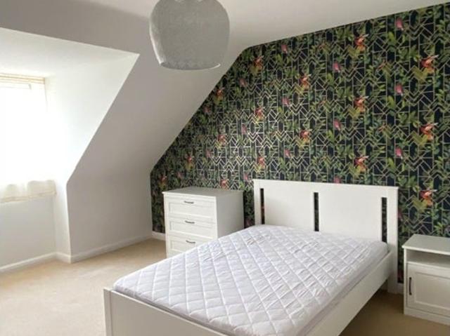 Room at The Butts, Worcester