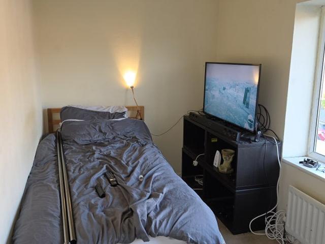 Room at The Cheshires, Tameside