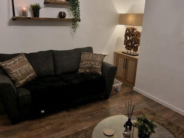 Room at The Crest, Leeds