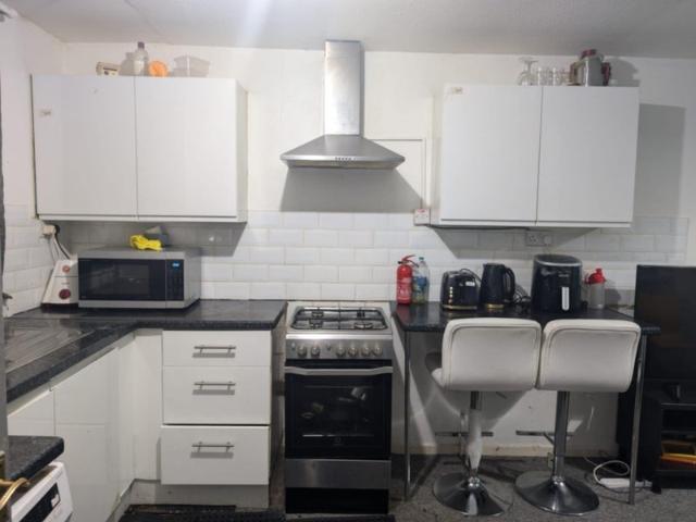 Room at The Dell, Peterborough