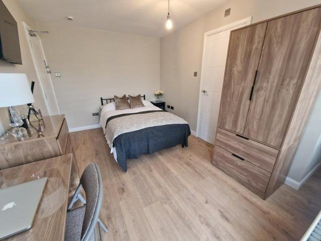 Room at The Gore, Basildon