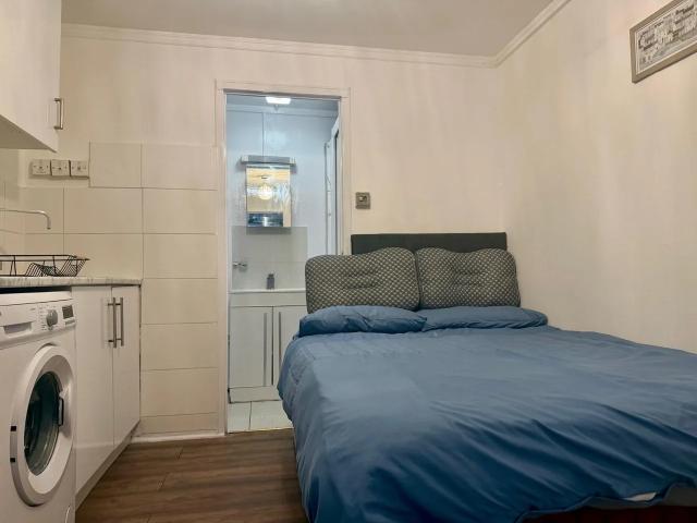 Room at The Greenway, Greater London