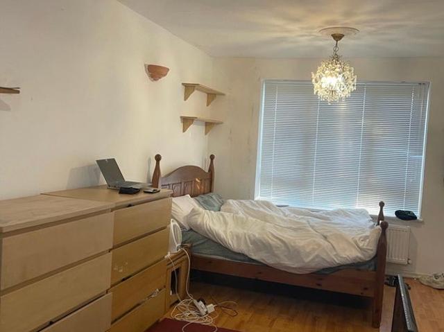 Room at The Lawns, Greater London