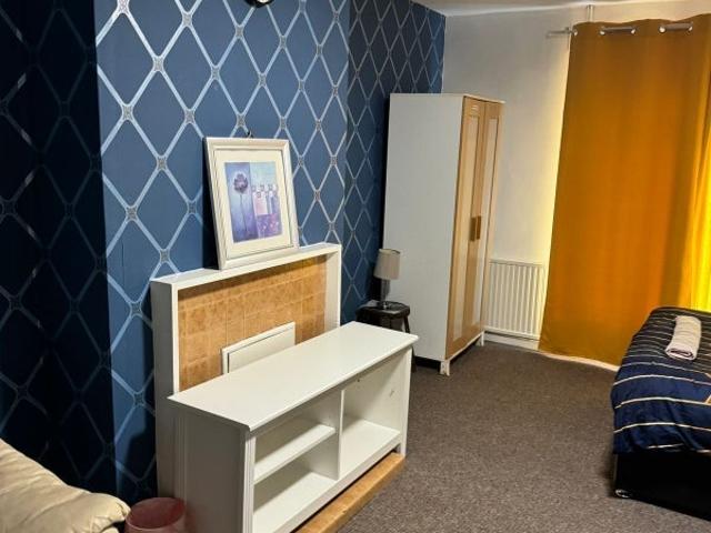 Room at The Link, Crawley