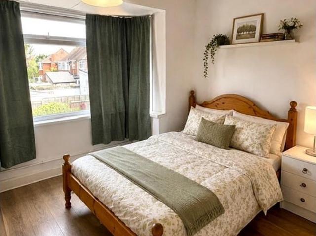 Room at The Mount, Coventry