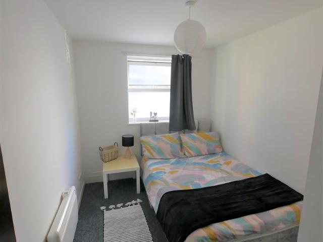Room at The Mount, Ringwood