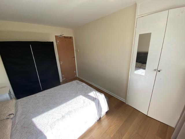Room at The Parade, Crawley