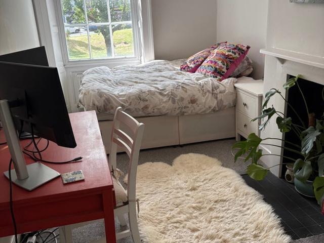 Room at The Pavement, Greater London