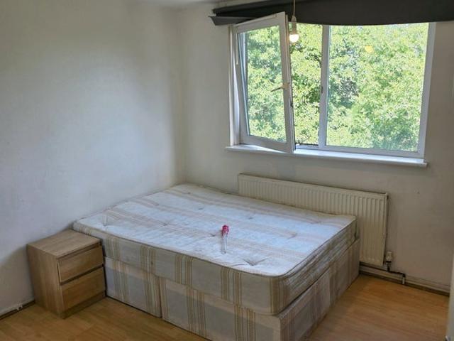 Room at The Sandlings, Greater London