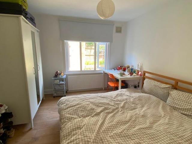 Room at Thirsk Road, Greater London
