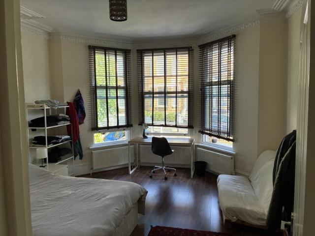 Room at Thistlewaite Road, Greater London