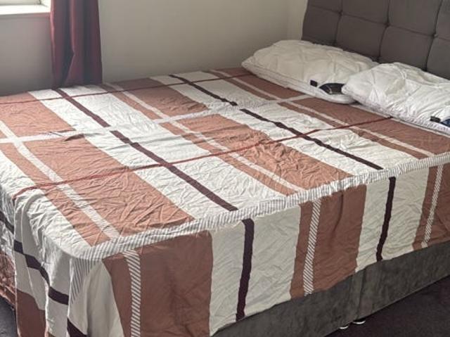 Room at Thomas Cox Wharf, Sandwell