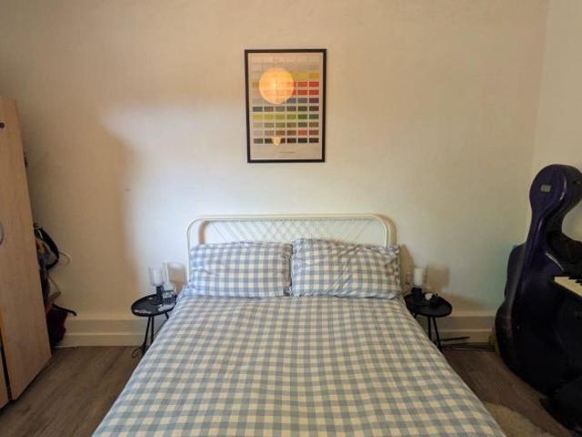 Room at Thorburn Square, Greater London
