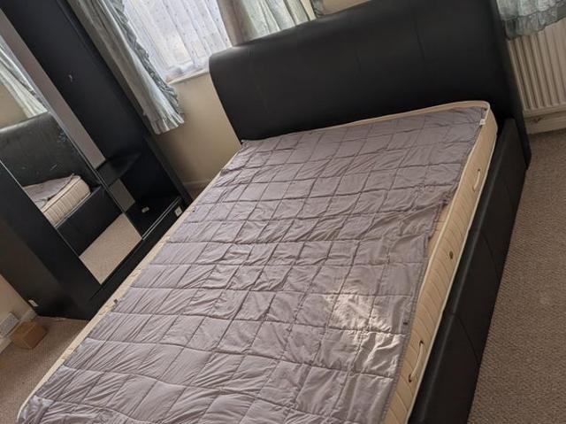 Room at Thorneycroft Close, Bristol