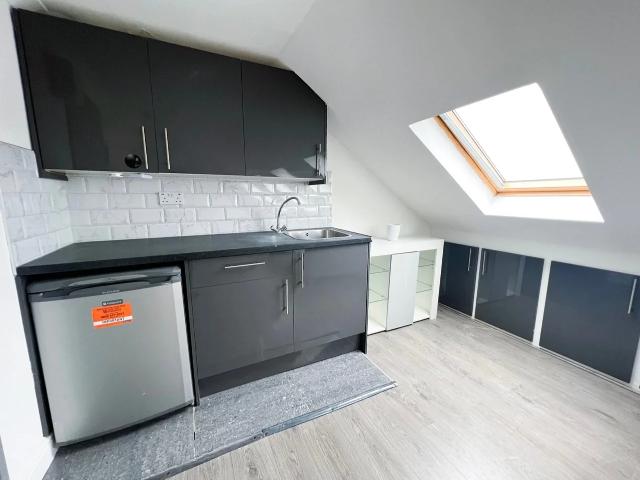 Room at Thorold Road, Greater London