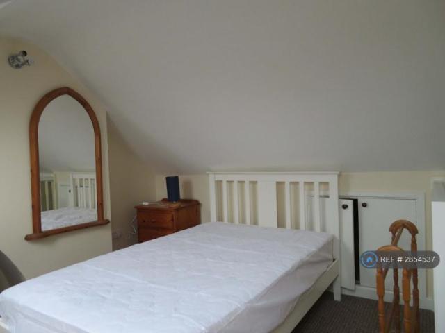 Room at Three Elm Lane, Tonbridge and Malling
