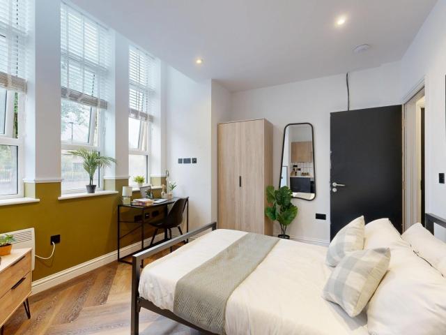Room at Thurloe Street, Manchester