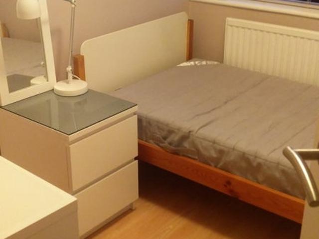Room at Tiber Gardens, Greater London