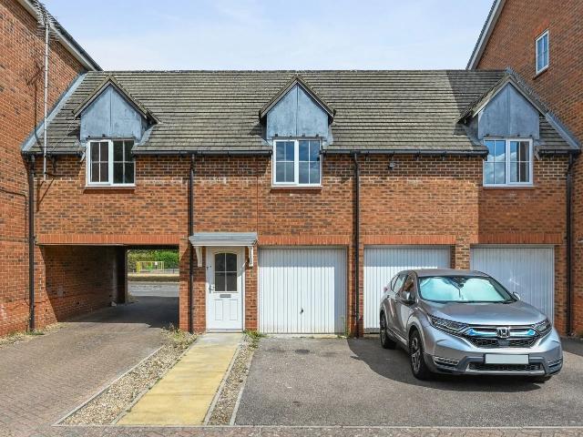 Room at Tiger Moth Way, Welwyn Hatfield