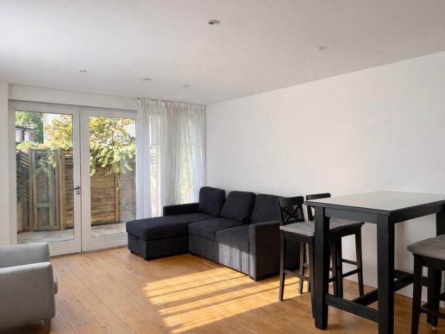 Room at Tisdall Place, Greater London