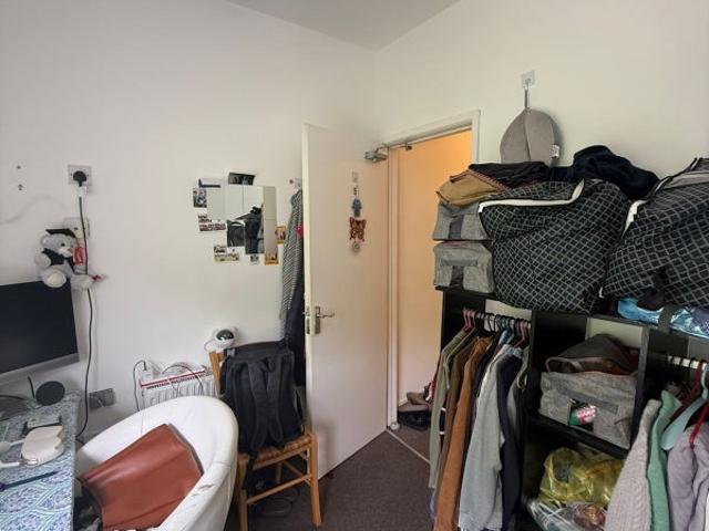 Room at Tiverton Road, Birmingham