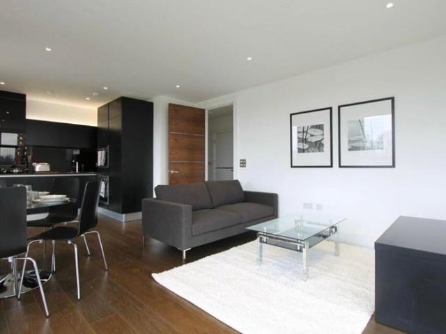Room at Tizzard Grove, Greater London