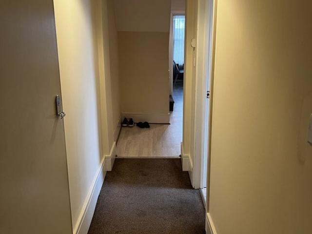 Room at Tooting High Street, Greater London