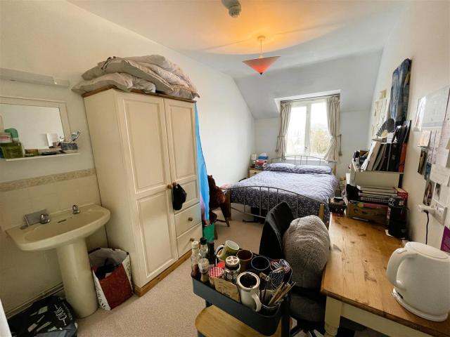 Room at Tollgate Road, Salisbury