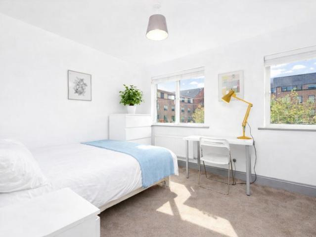 Room at Tollington Way, Greater London
