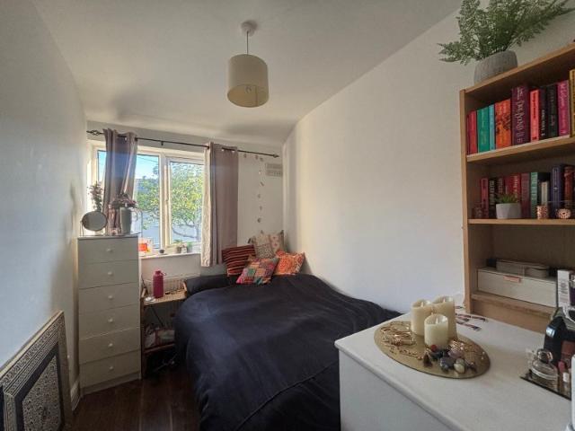 Room at Topsham Road, Greater London