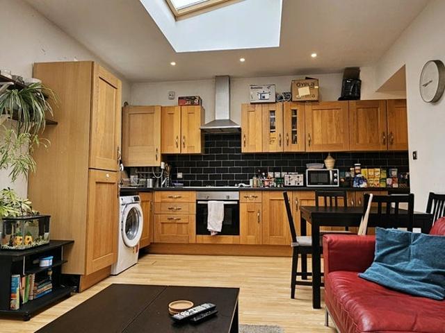 Room at Topsham Road, Greater London
