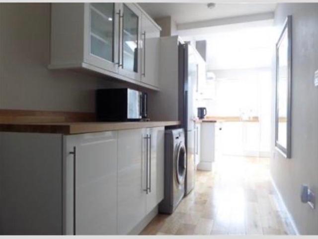 Room at Toronto Road, Bristol