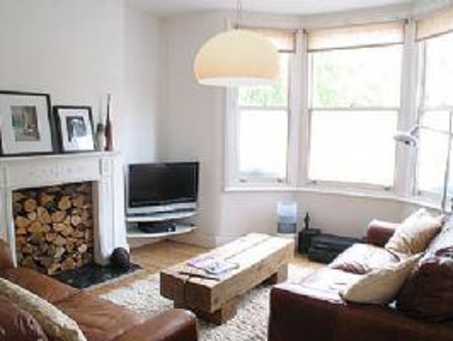 Room at Townmead Road, Greater London