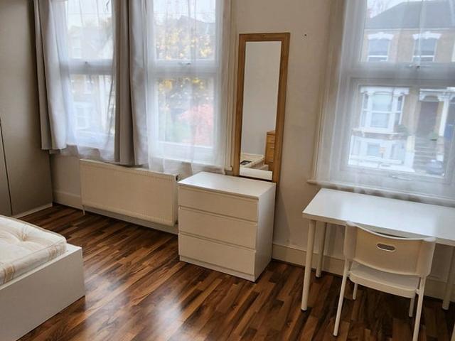 Room at Townsend Road, Greater London