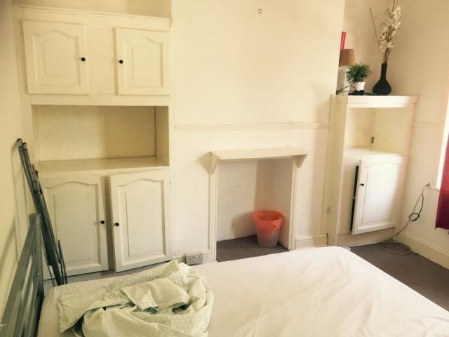 Room at Tower Bridge Road, Greater London
