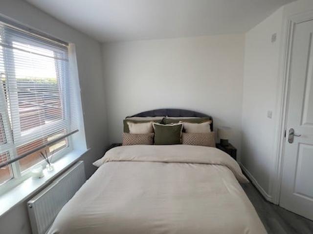 Room at Tower Road, Birmingham