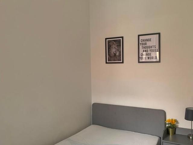 Room at Tottenham Lane, Greater London