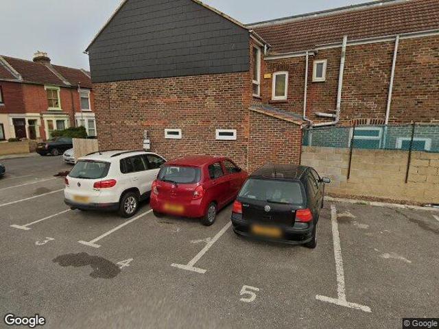 Room at Tottenham Road, Portsmouth