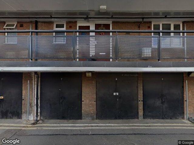 Room at Tranton Road, Greater London