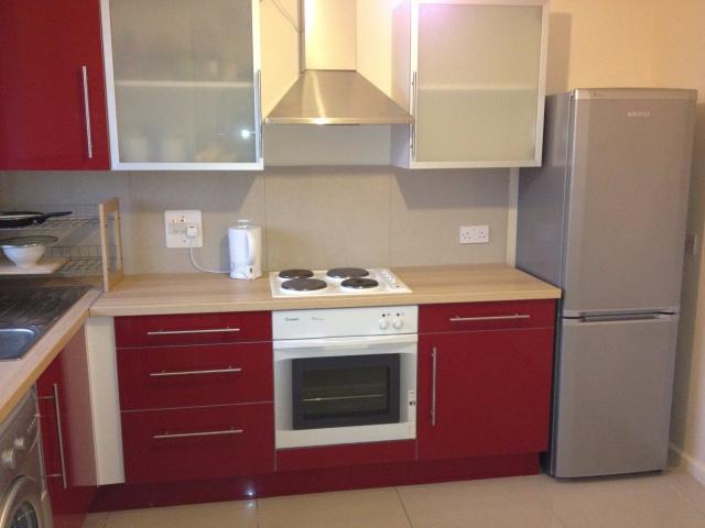Room at Tranton Road, Greater London