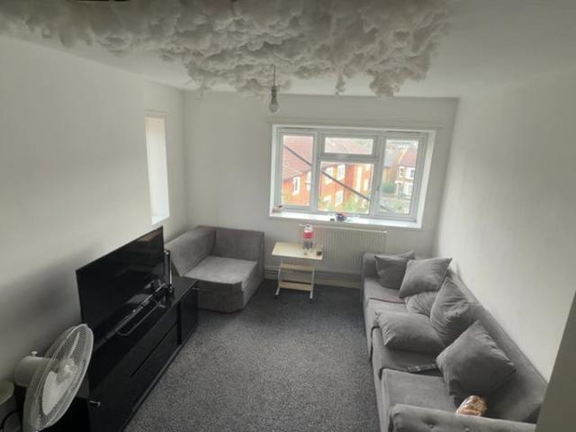 Room at Trafalgar Road, Greater London