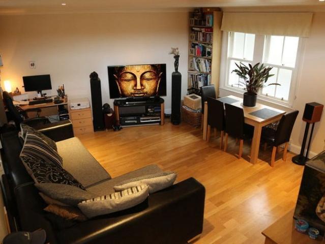 Room at Trafalgar Street, Greater London