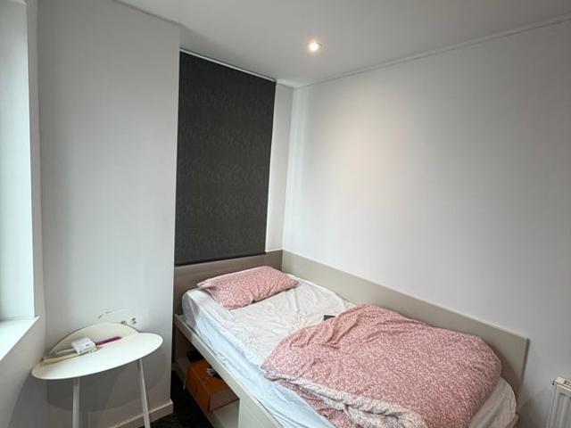 Room at Trenchold Street, Greater London