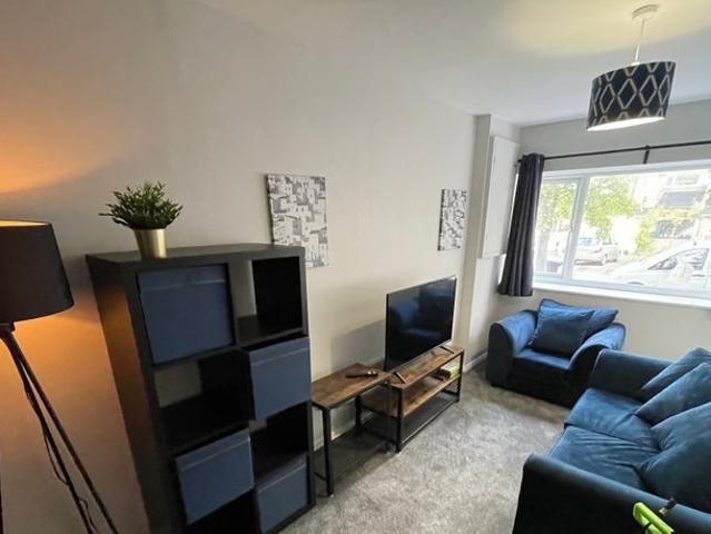 Room at Trendlewood Park, Bristol