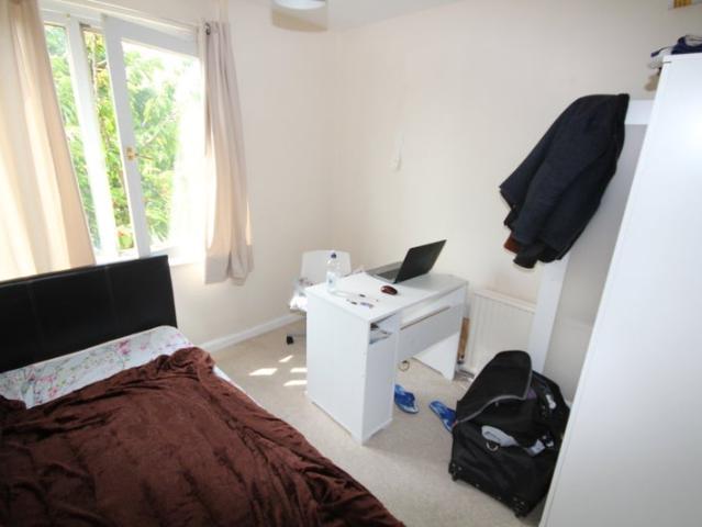 Room at Trendlewood Park, Bristol