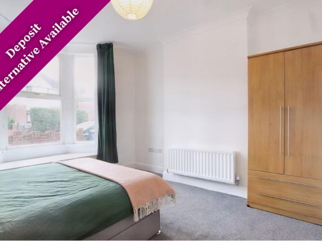 Room at Tredworth Road, Gloucester